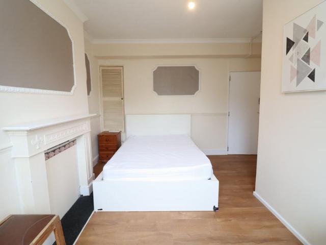 Room at Globe Road, Greater London