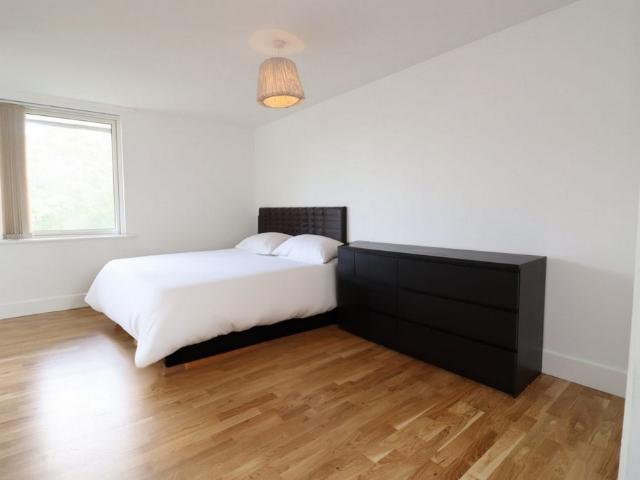Room at Globe Road, Greater London