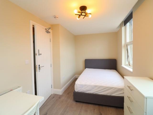 Room at Globe Road, Greater London