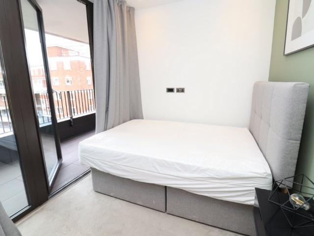 Room at Globe Road, Greater London