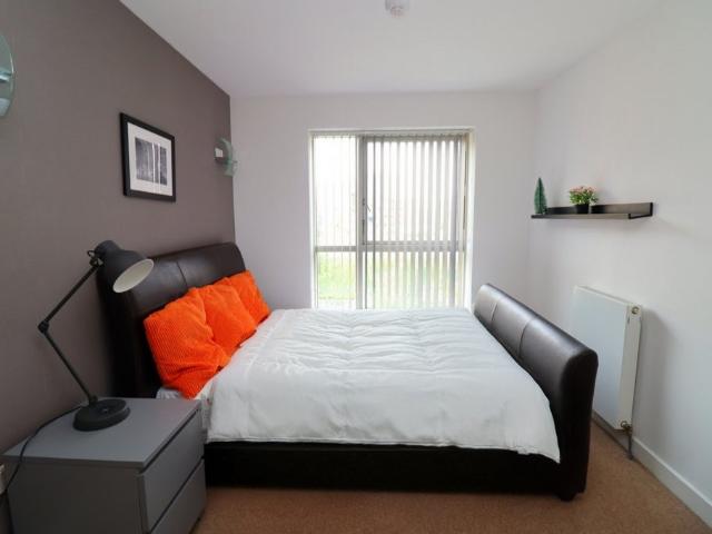 Room at Globe Road, Greater London