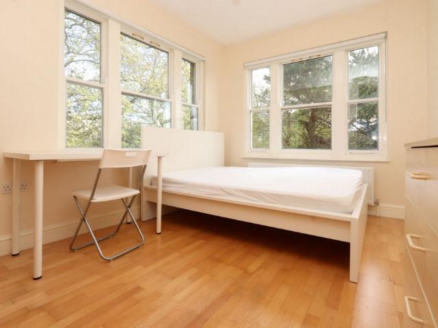 Room at Globe Road, Greater London