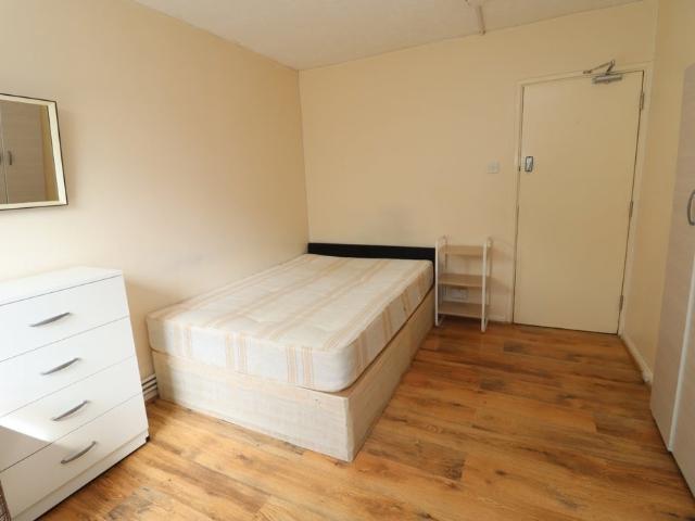 Room at Globe Road, Greater London