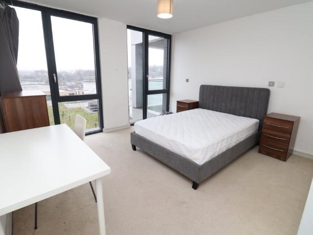 Room at Globe Road, Greater London