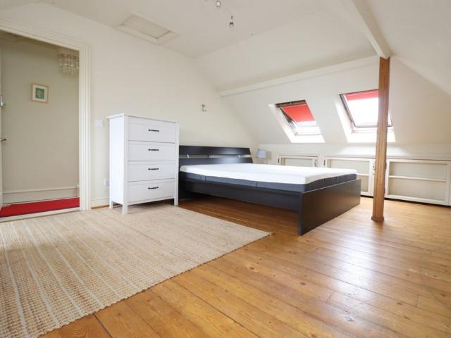 Room at Globe Road, Greater London
