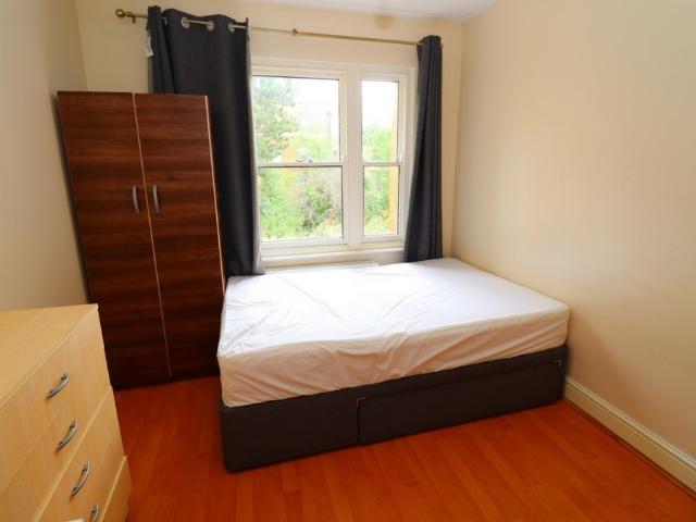 Room at Globe Road, Greater London