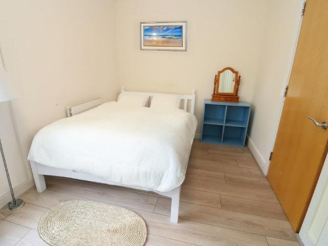 Room at Globe Road, Greater London