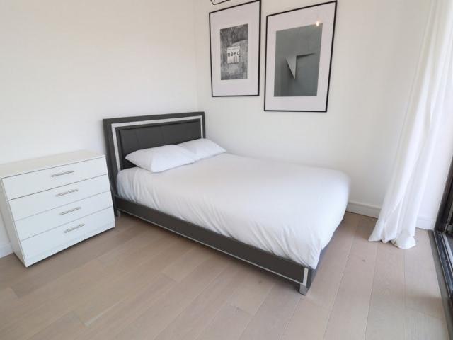 Room at Globe Road, Greater London