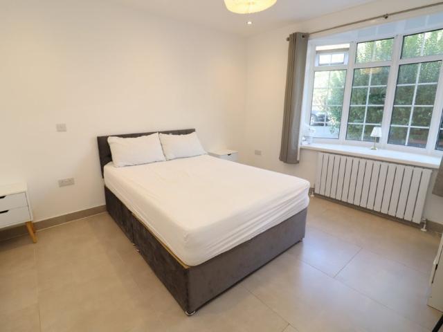 Room at Globe Road, Greater London