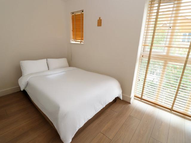 Room at Globe Road, Greater London