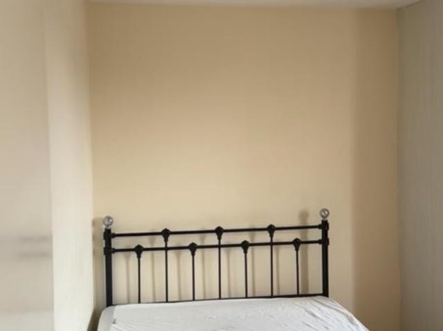 Room at Globe Road, Greater London