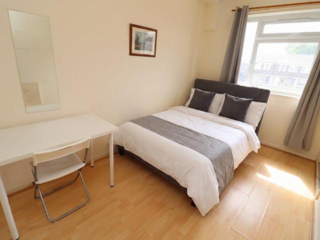 Room at Globe Road, Greater London