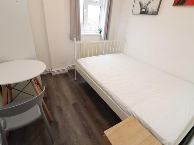 Room at Globe Road, Greater London