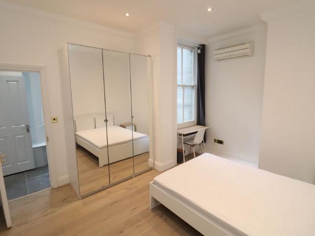 Room at Globe Road, Greater London