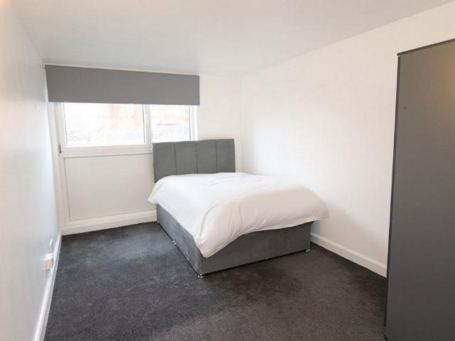 Room at Globe Road, Greater London