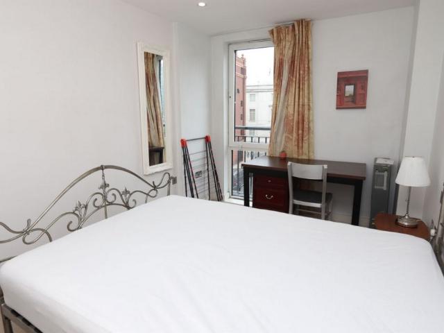 Room at Globe Road, Greater London