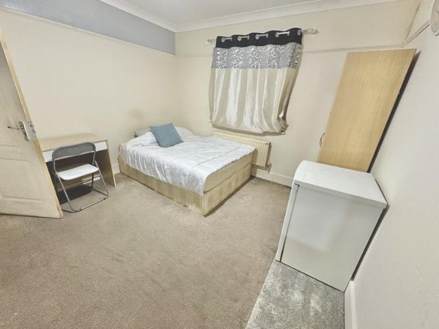 Room at Globe Terrace, Greater London