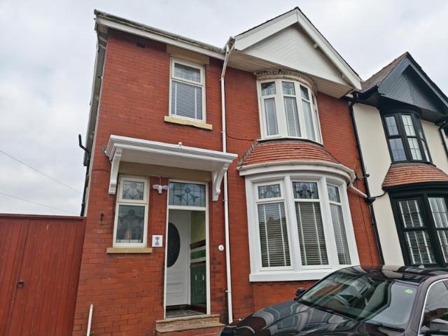 Room at Gloucester Avenue, Blackpool