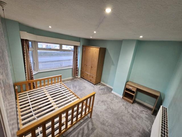 Room at Gloucester Road, Bristol