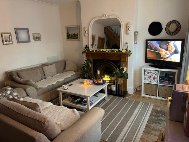 Room at Gloucester Road, Bristol