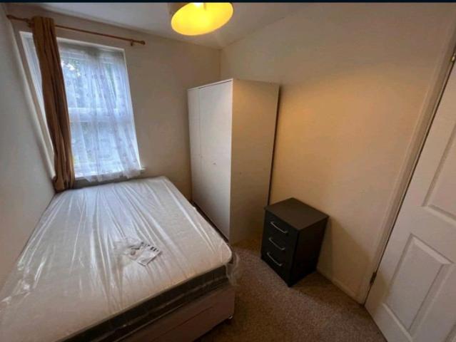 Room at Gloucester Road, Bristol