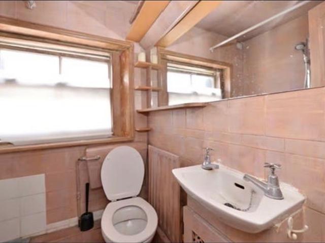 Room at Gloucester Road, Greater London