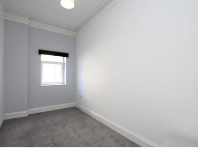 Room at Gloucester Road North, Filton