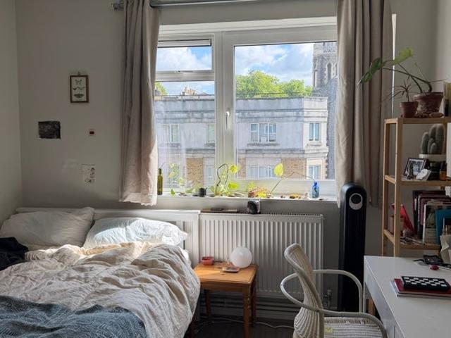 Room at Gloucester Terrace, City of Westminster