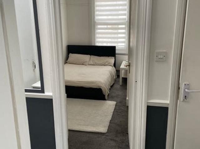 Room at Glyn Road, Greater London