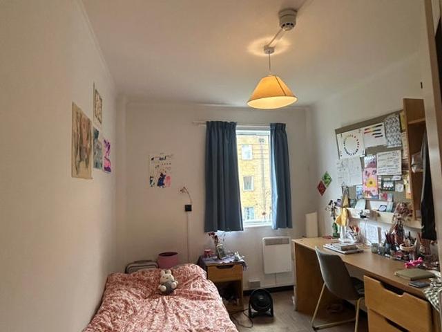 Room at Goodwood Road, Greater London