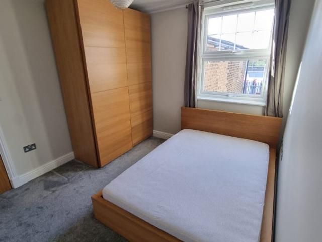 Room at Goodall Road, Greater London