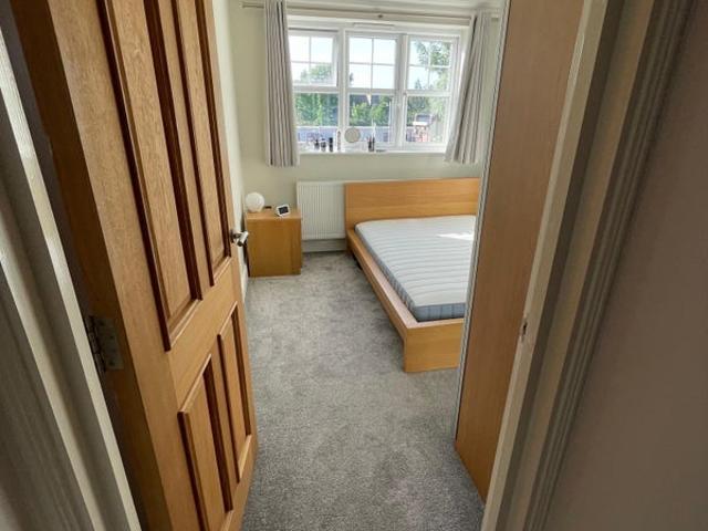 Room at Goodall Road, Greater London
