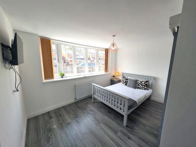 Room at Goodison Gardens, Birmingham