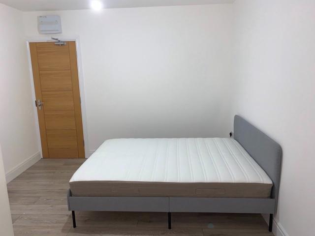 Room at Goodmayes Lane, Greater London