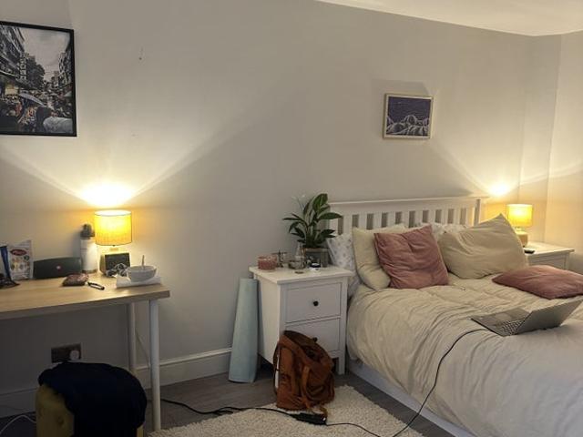Room at Goldhawk Road, Greater London