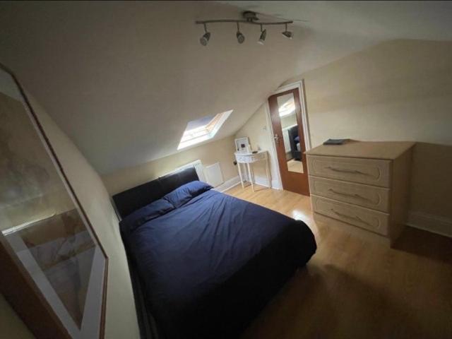 Room at Goldhawk Road, Greater London
