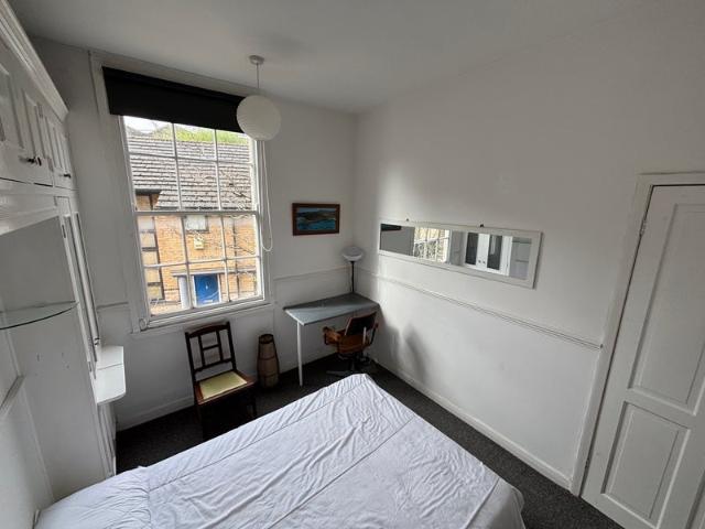 Room at Goldington Crescent, Greater London