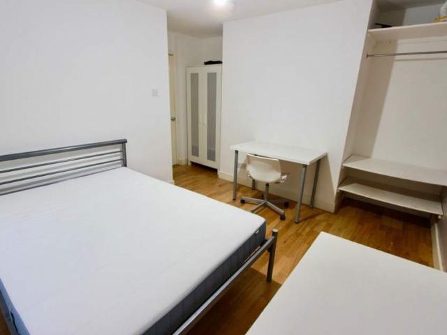 Room at Goldings Crescent, Welwyn Hatfield