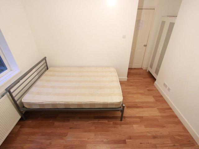 Room at Goldings Crescent, Welwyn Hatfield