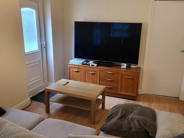 Room at Goldswong Terrace, Nottingham