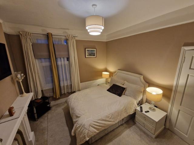 Room at Gonville Road, Greater London