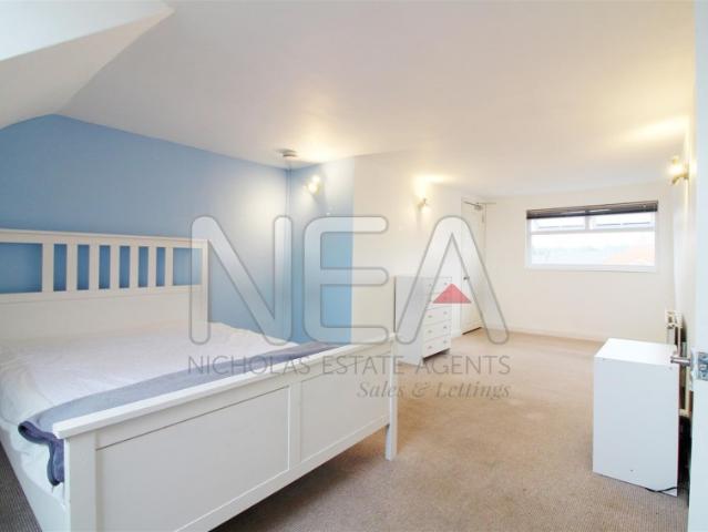 room at Gosbrook Road, Caversham, Reading