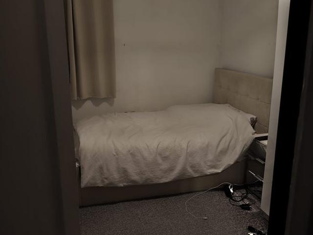 Room at Gosling Way, Greater London