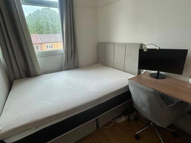 Room at Gosset Street, Greater London