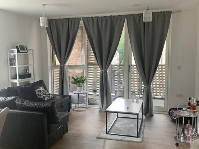 Room at Goswell Road, Greater London
