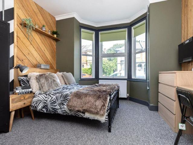 Room at Gordon Avenue, Southampton