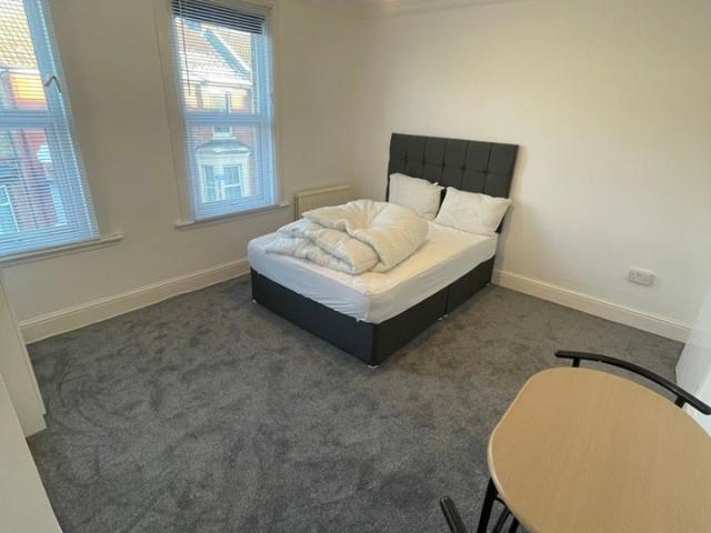 Room at Gordon Road, Gillingham