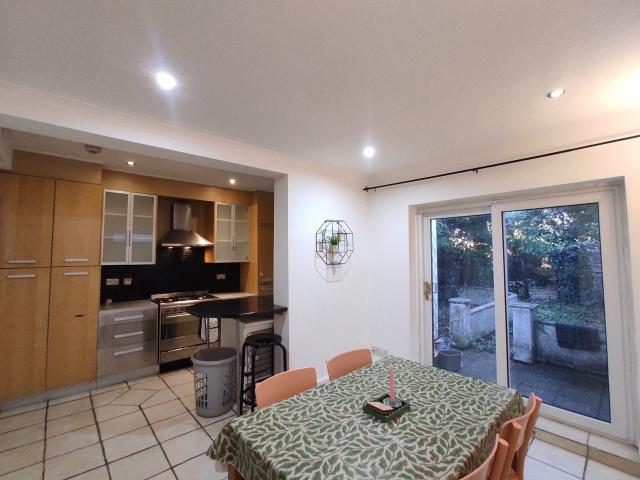Room at Gordon Road, Rushcliffe