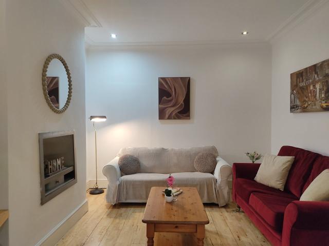 Room at Gordon Road, Rushcliffe