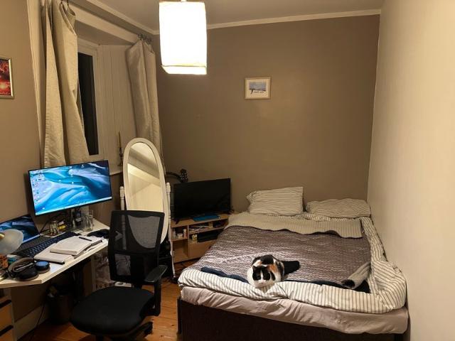 Room at Gorgie Road, City of Edinburgh